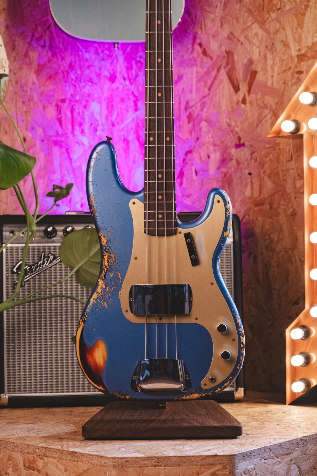 Guitar Shop and Musical Instrument Retailer - Music Bros Store